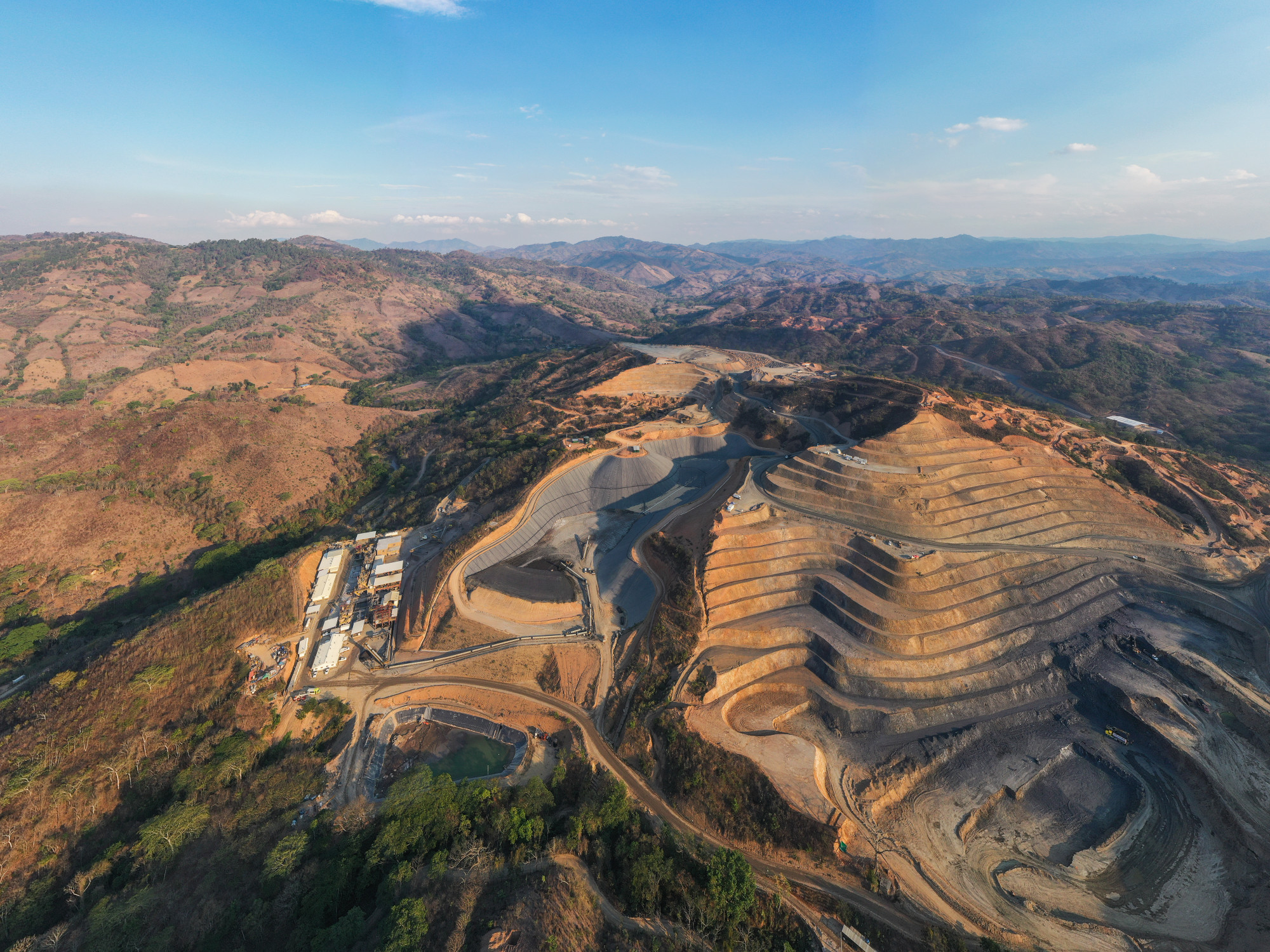 Mako Mining Intersects 23.47 g/t Au over 9.5 m (Estimated True Width ...